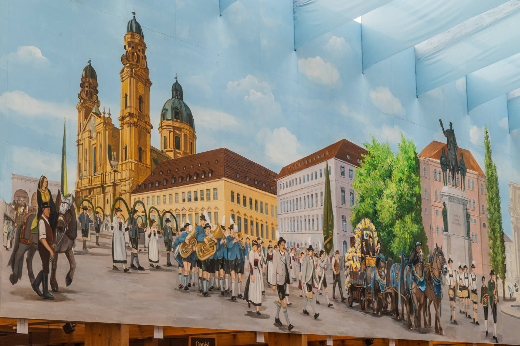 Hacker-Festhalle Oktoberfest Tent Guide: Reservations, Photos & More ...